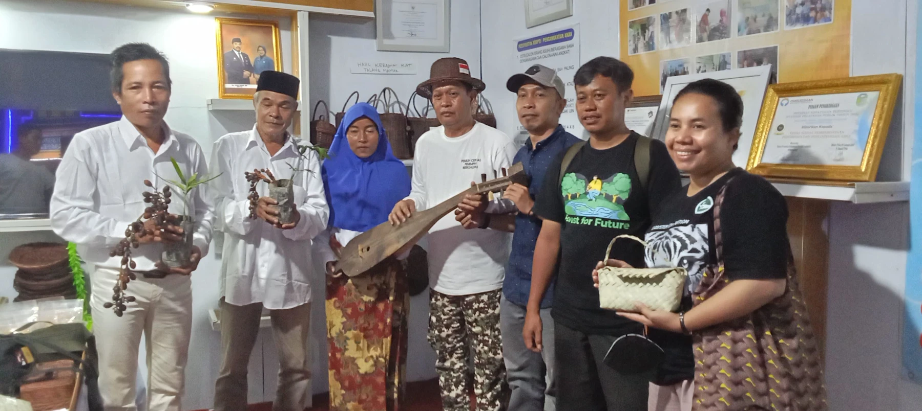 Pertama Masyarakat Adat Talang Mamak Tampil di HUT Kab Tebo